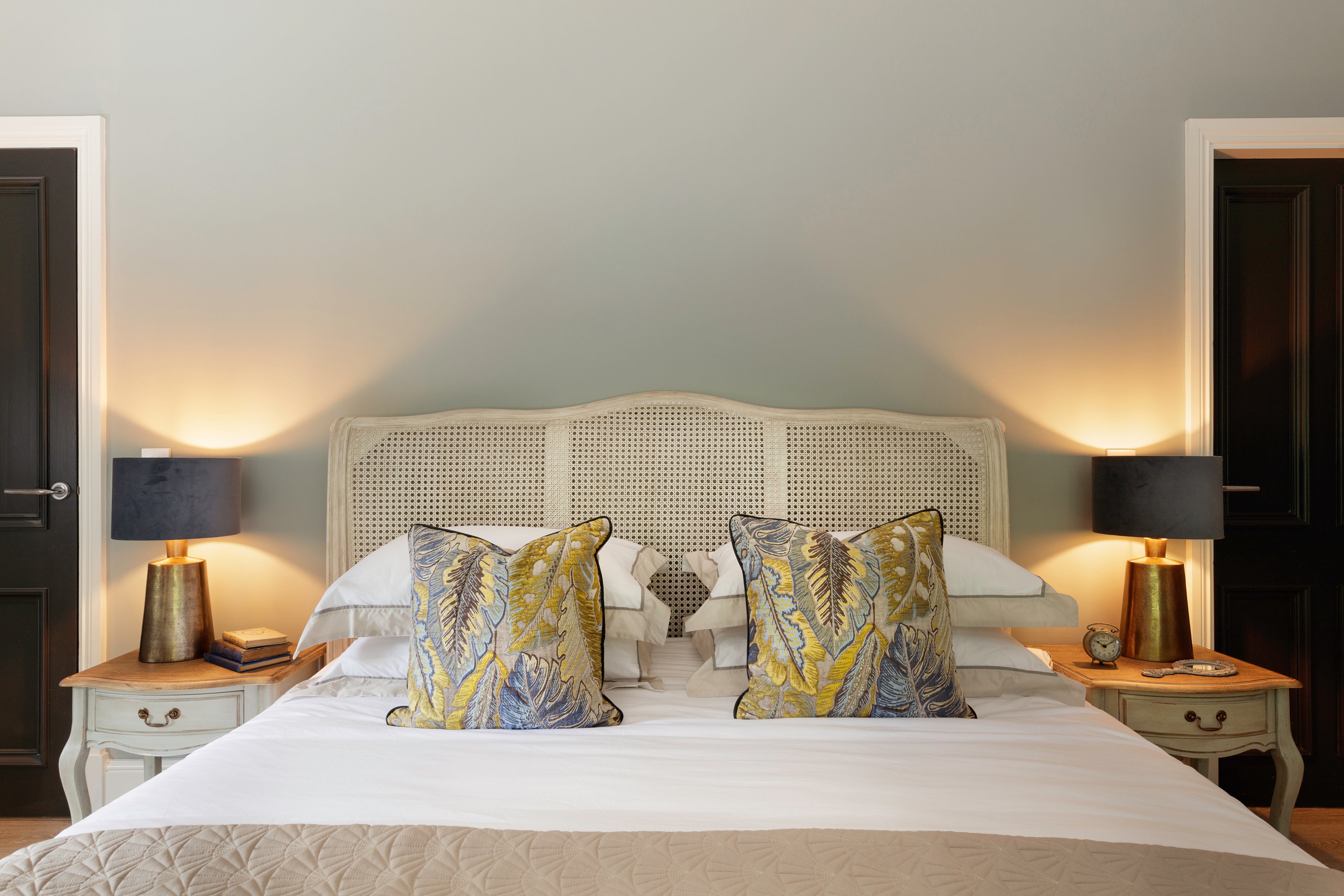Bedroom – The White Room Kenmare